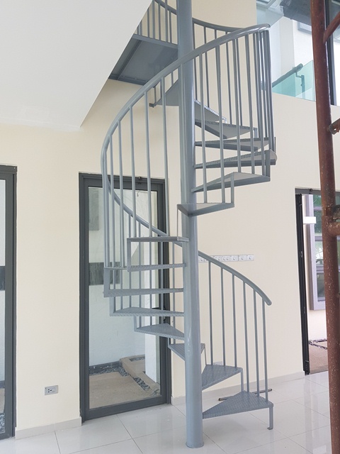 Mild Steel, Spiral, Staircase, Steps, Checker Plate, Design