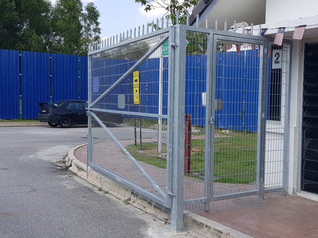 BRC, fence, steel, mild steel, stainless steel, fencing